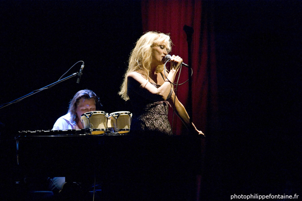 Site de fan de la chanteuse Marie France - "MARIE FRANCE visite BARDOT ...